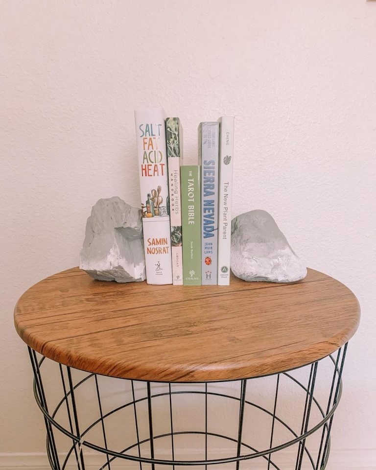 27 Ridiculously Easy DIY Bookends For Your Shelves 27 Ridiculously Easy DIY Bookends For Your Shelves