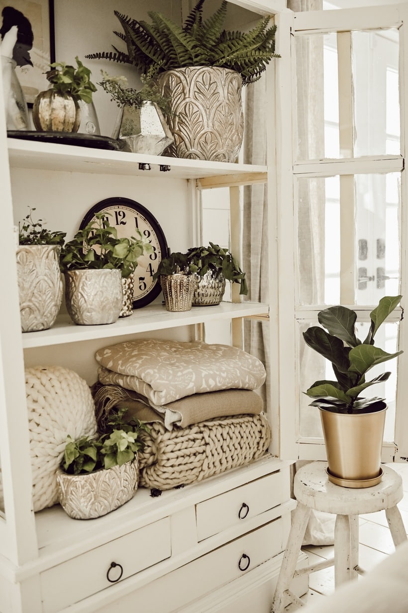 50 Amazing Shelf Decor Ideas For A Stylish Home