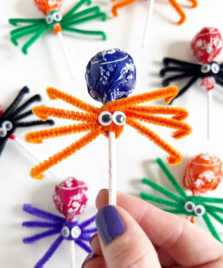 20 Pipe Cleaner Halloween Crafts For Kids To Make