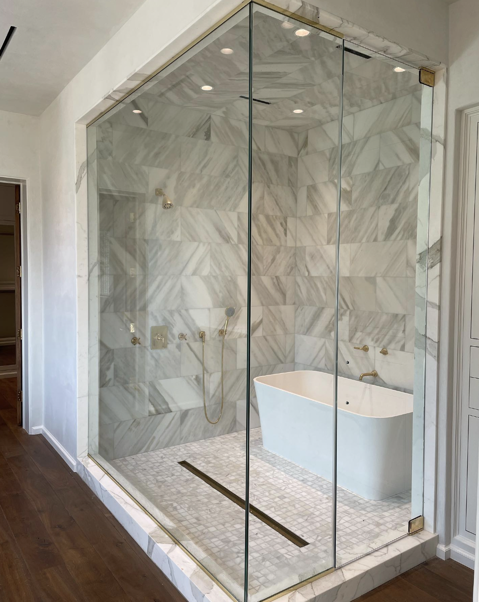 30 Ways To Create A Wonderful Soaking Tub Shower Combo