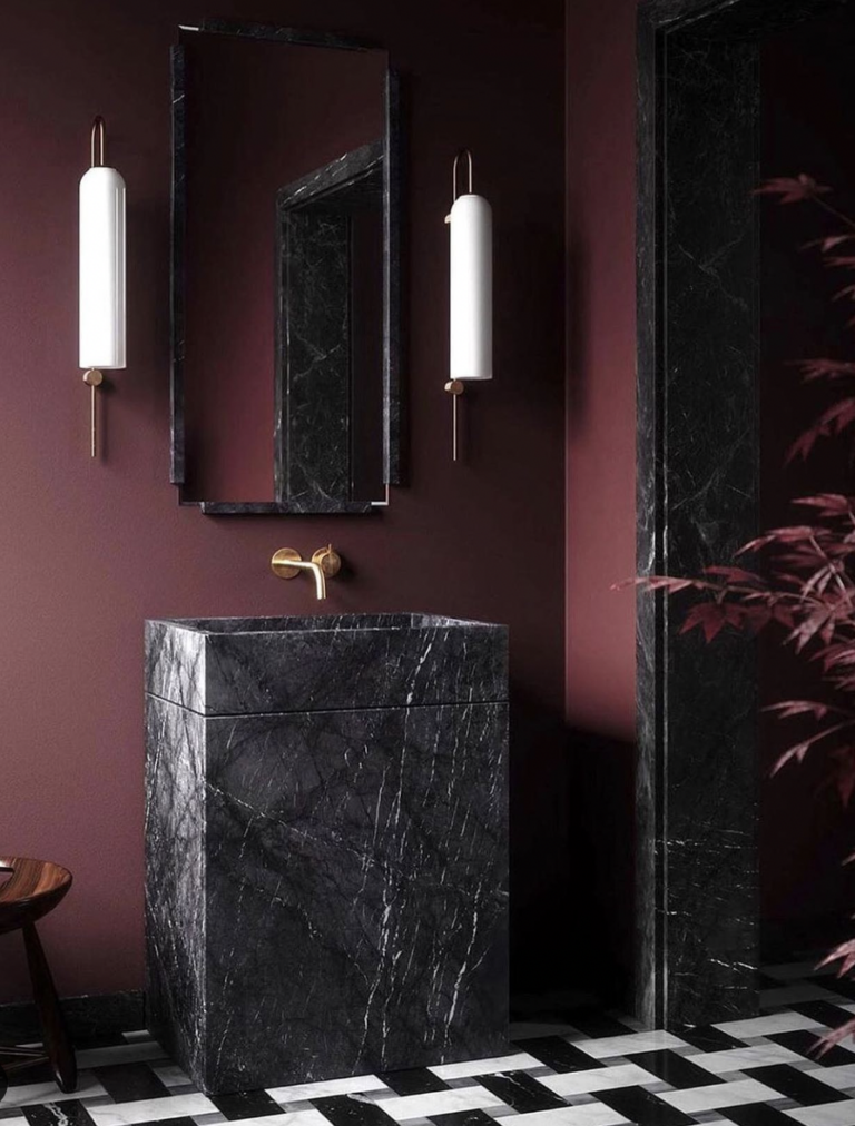 30 Functional Yet Aesthetic Pedestal Sink Bathroom Ideas