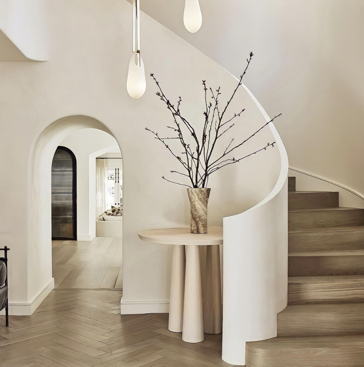 20 Beautiful Curved Staircase Ideas For Your Home