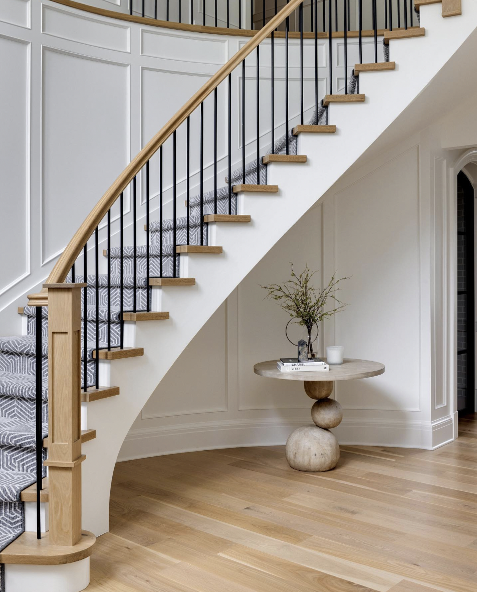 20 Beautiful Curved Staircase Ideas For Your Home