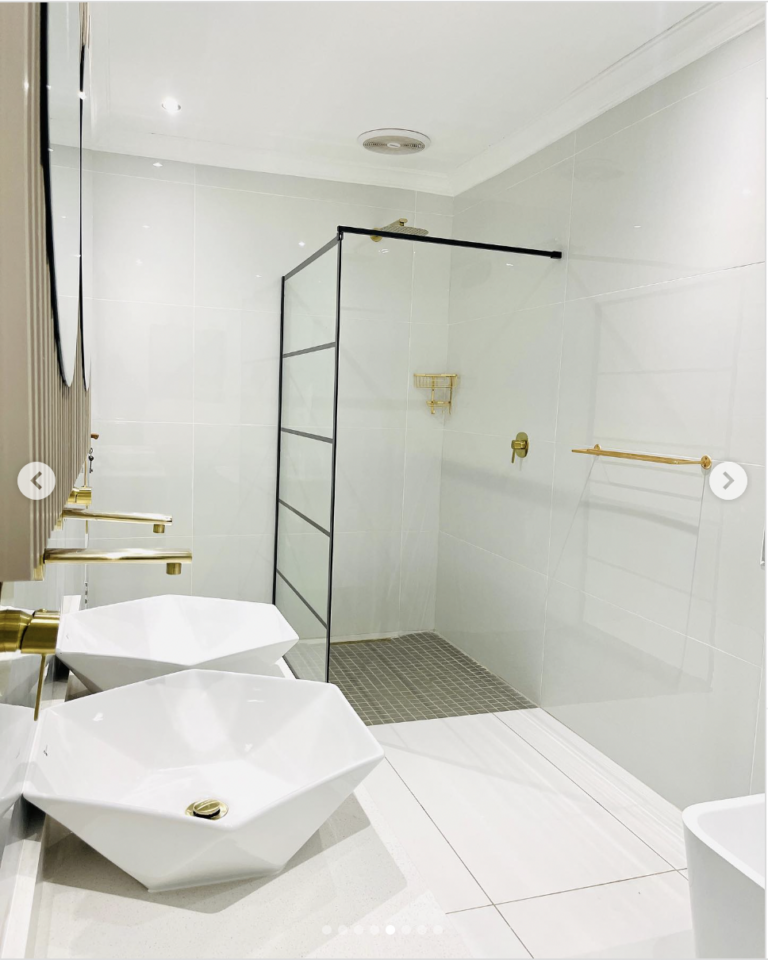 35 Fantastic Corner Shower Ideas You Will Love