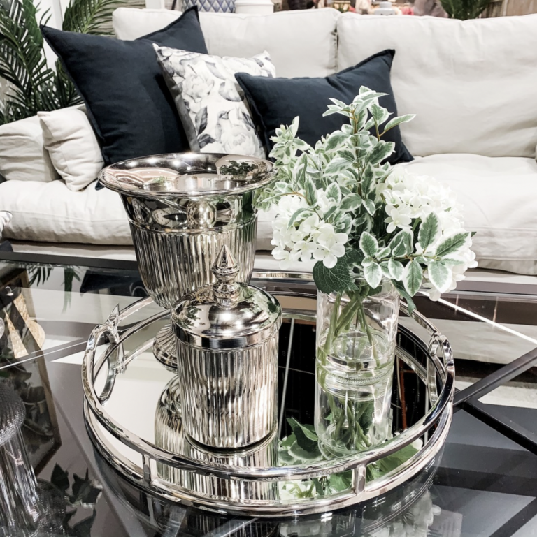 35 Beautiful Coffee Table Tray Ideas For Your Living Room