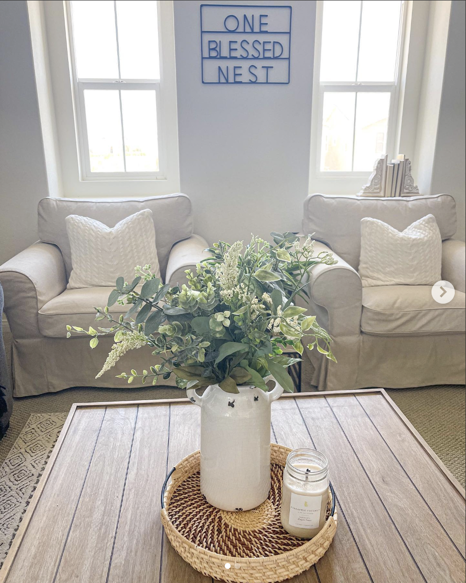 35 Beautiful Coffee Table Tray Ideas For Your Living Room