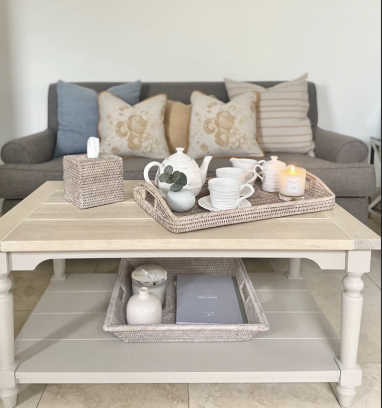 35 Beautiful Coffee Table Tray Ideas For Your Living Room
