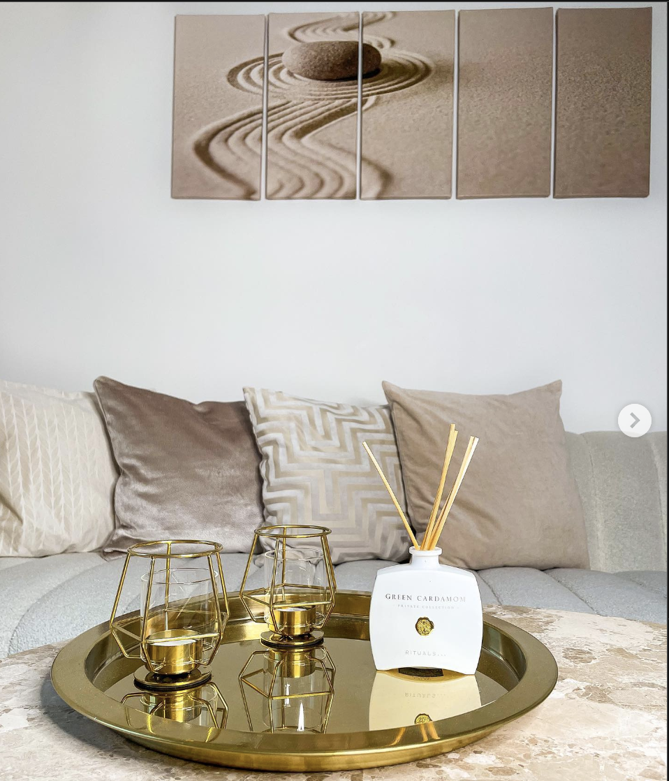 35 Beautiful Coffee Table Tray Ideas For Your Living Room