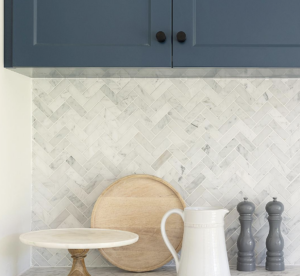 35 Amazing Herringbone Backsplash Ideas To Transform Your Kitchen