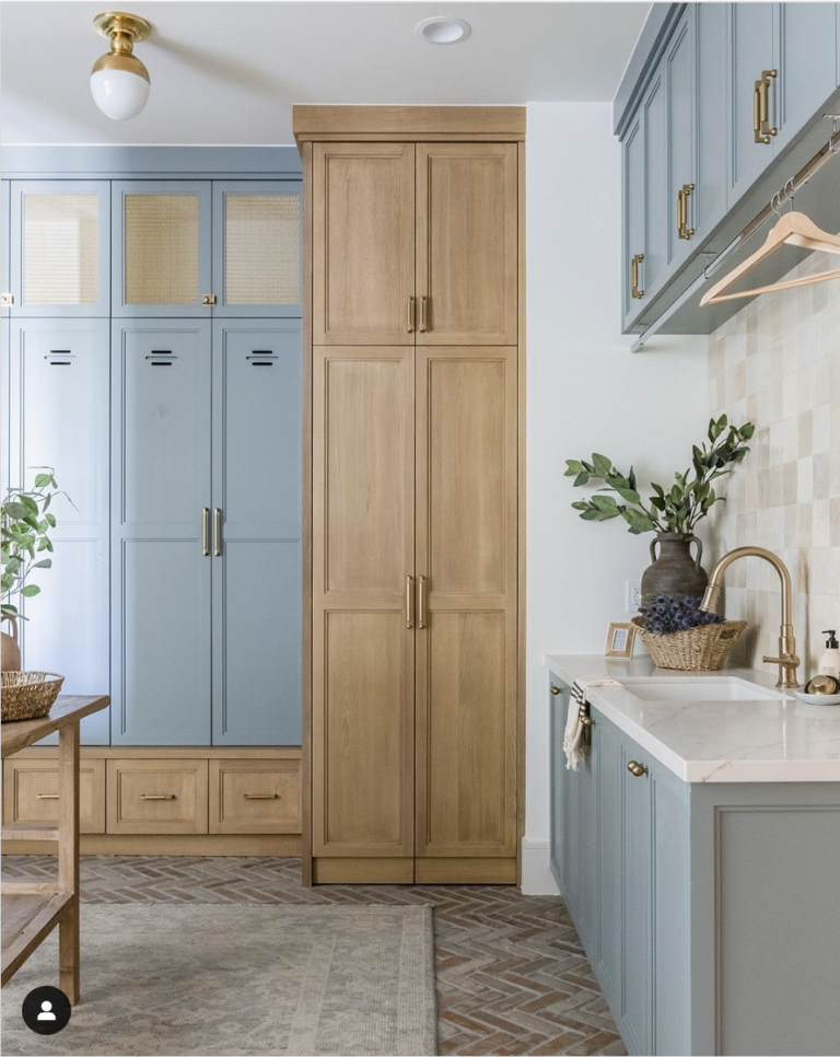 35 Gorgeous Floor to Ceiling Cabinets For Smart Storage