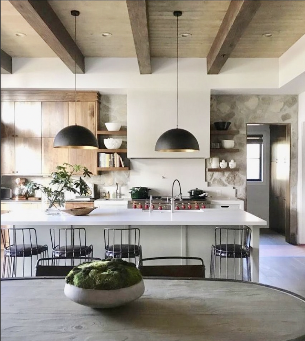 25 Beautiful Stained Kitchen Cabinets For A farmhouse Kitchen