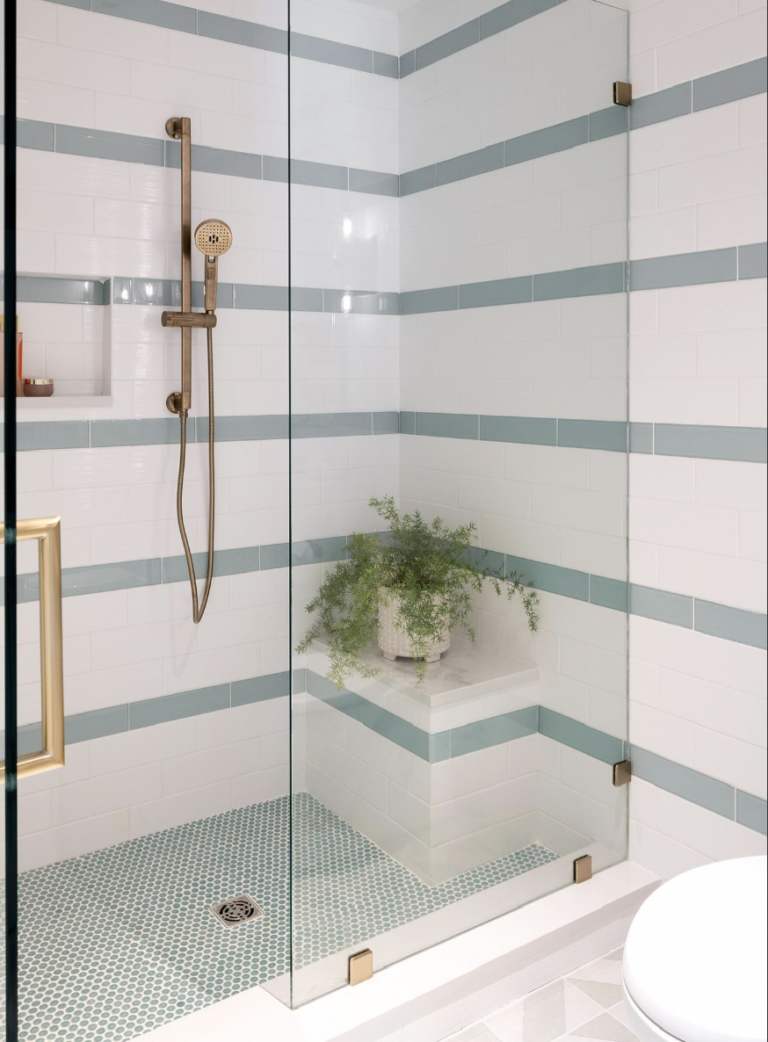 30 Beautiful Small Bathroom Tile Ideas You Will Love