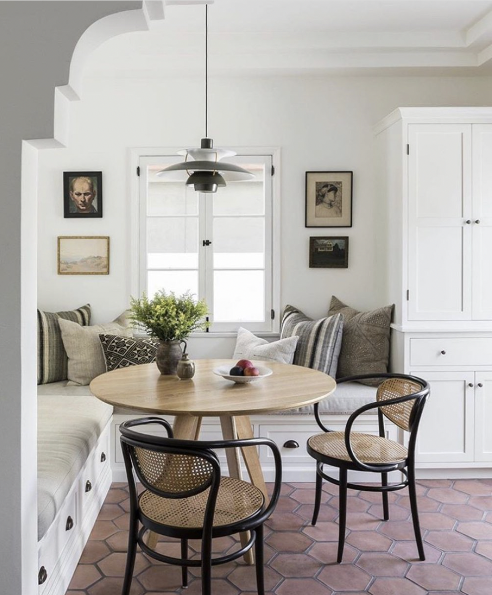 30 Amazing Breakfast Nook Bench Ideas For Cozy Mornings