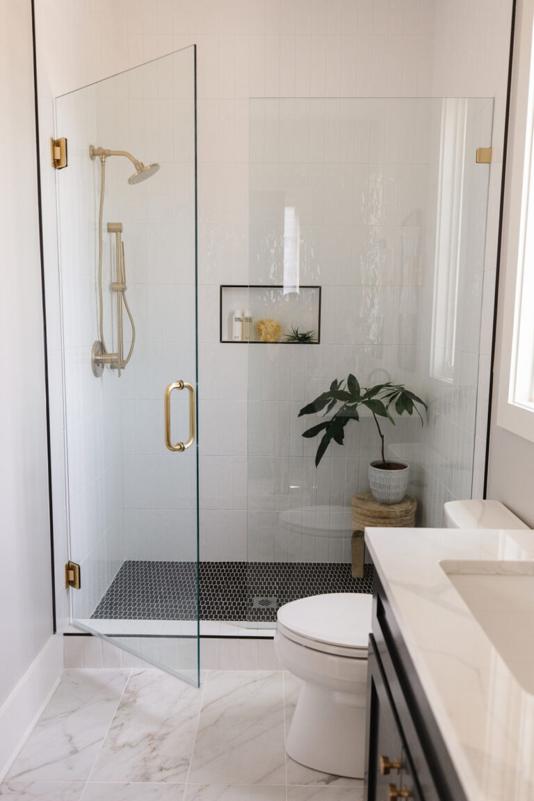25 Vertical Tile Shower Ideas To Transform Your Bathroom