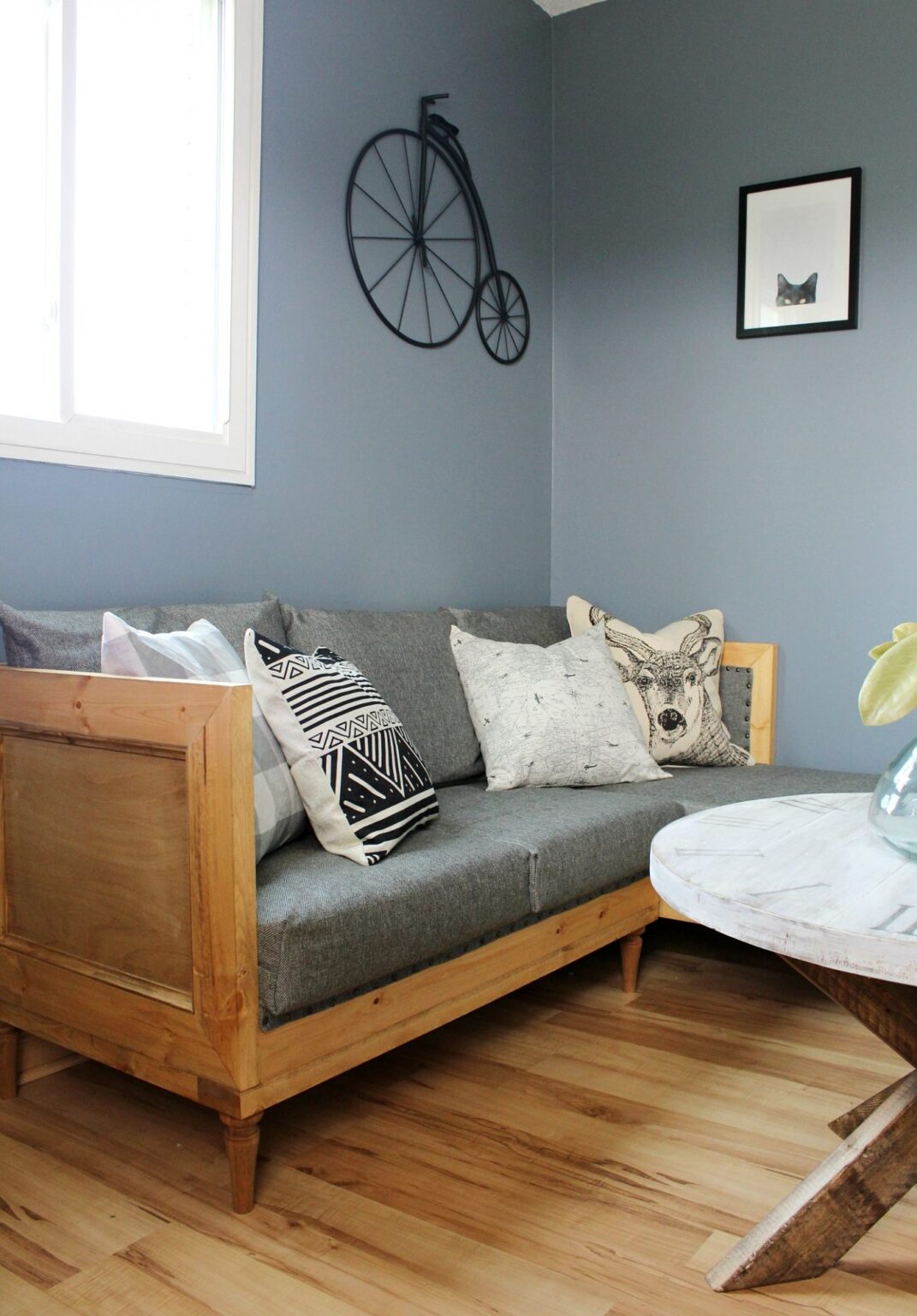 20 Simple And Easy DIY Furniture Couch Ideas With Tutorials