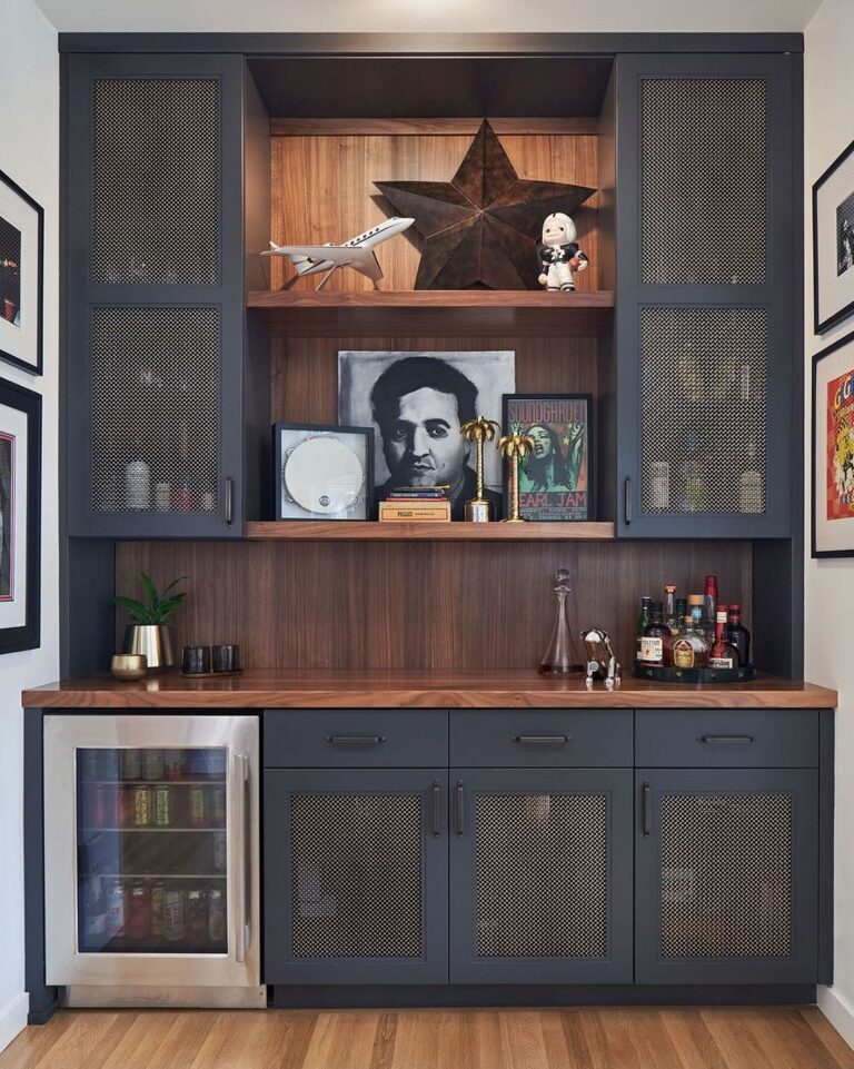 26 Modern Dry Bar Wall Ideas You Will Love