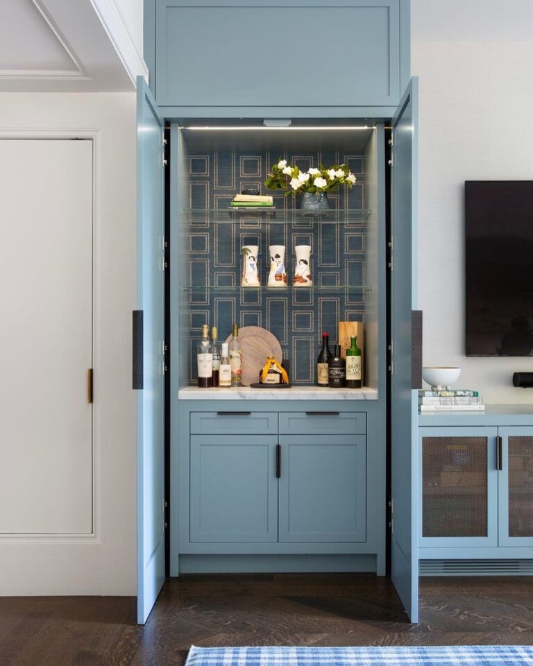 26 Modern Dry Bar Wall Ideas You Will Love