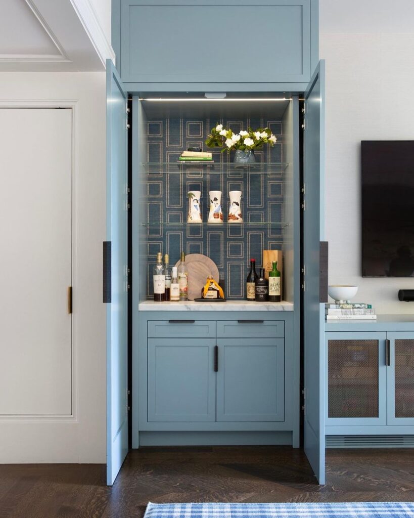 26 Modern Dry Bar Wall Ideas You Will Love