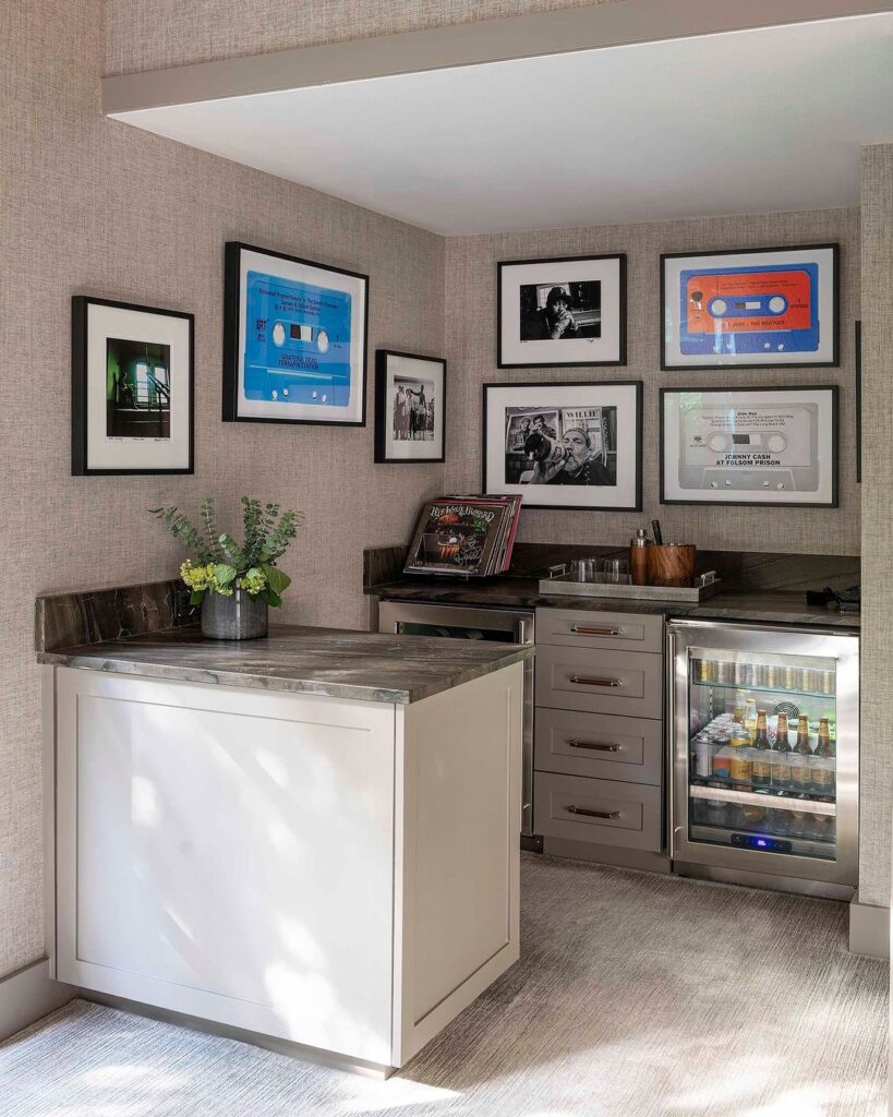 26 Modern Dry Bar Wall Ideas You Will Love