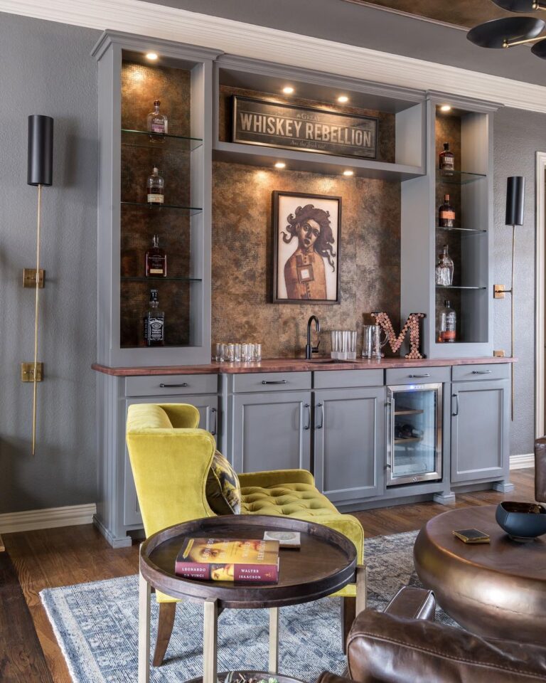 20 Luxurious Whiskey Lounge Home Ideas You Will Love