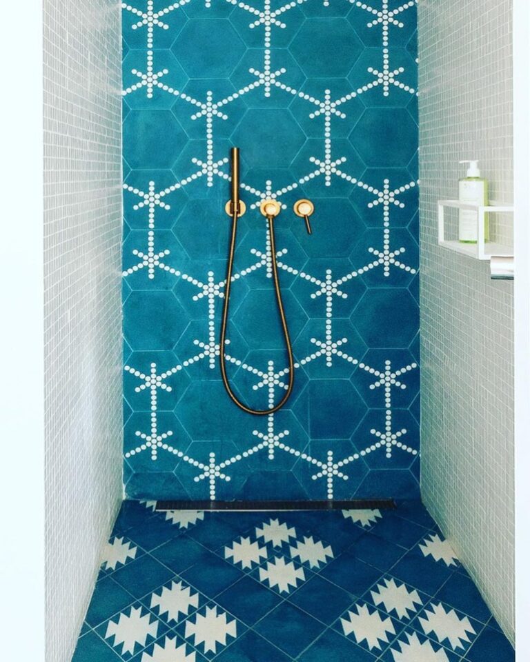 26 Beautiful Shower Tile Combination Ideas You Will Love