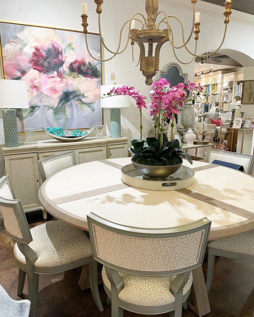 30 Beautiful Centerpieces For Round Dining Tables You Should Try