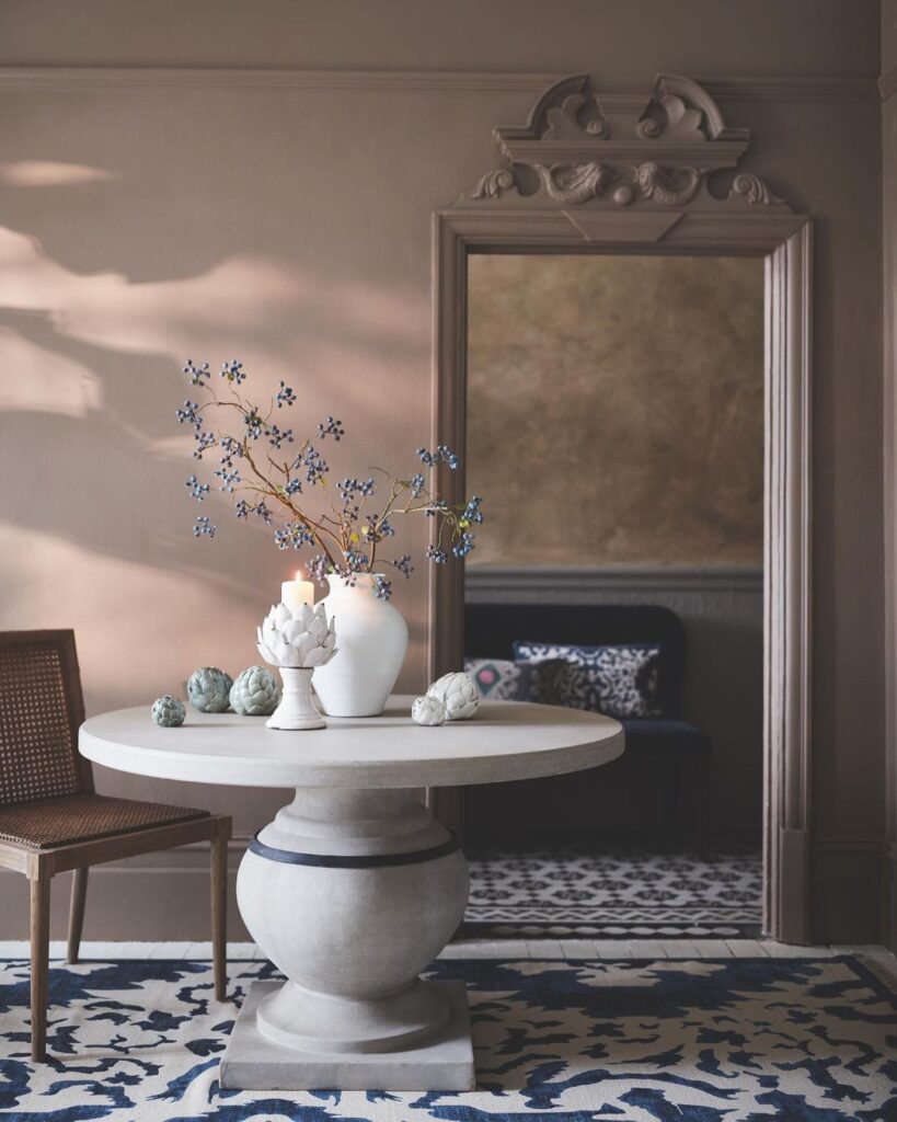 30 Beautiful Centerpieces For Round Dining Tables You Should Try