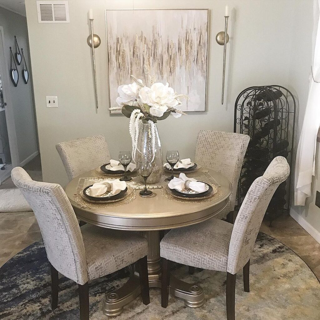 30 Beautiful Centerpieces For Round Dining Tables You Should Try