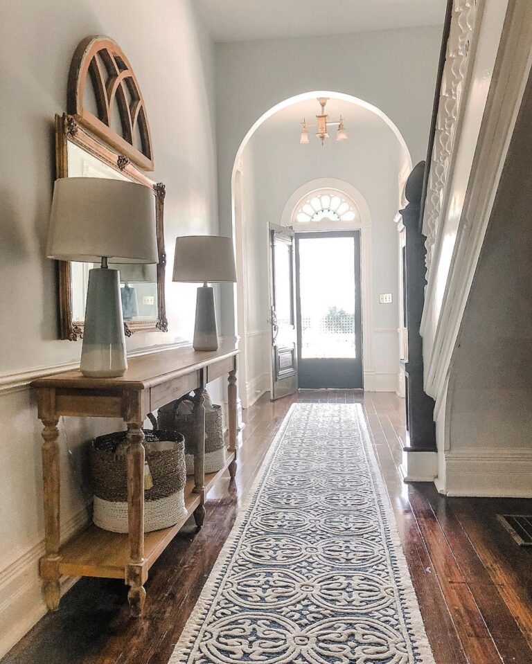 35 Elegant And Luxurious Hallway Runners Ideas You Should See