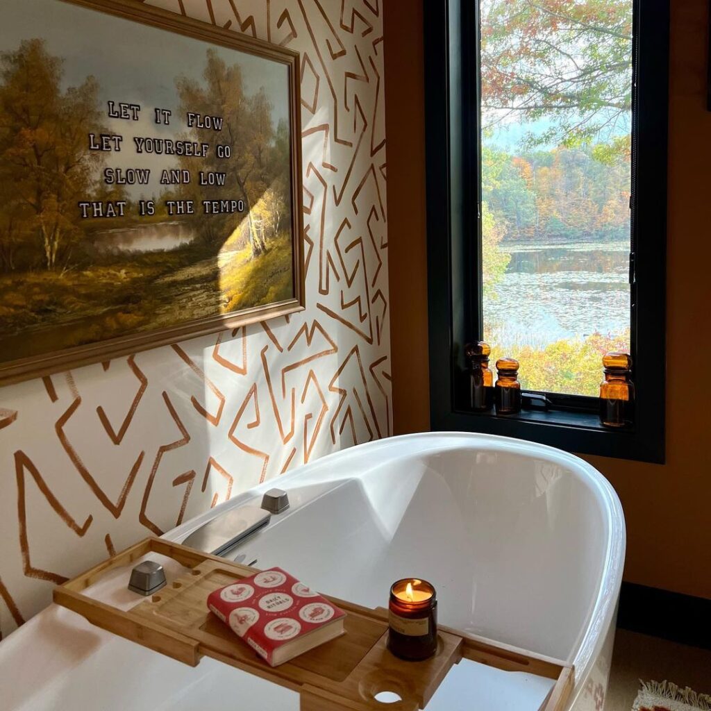 25 Unique And Modern Bathtub Tray Ideas You Should See