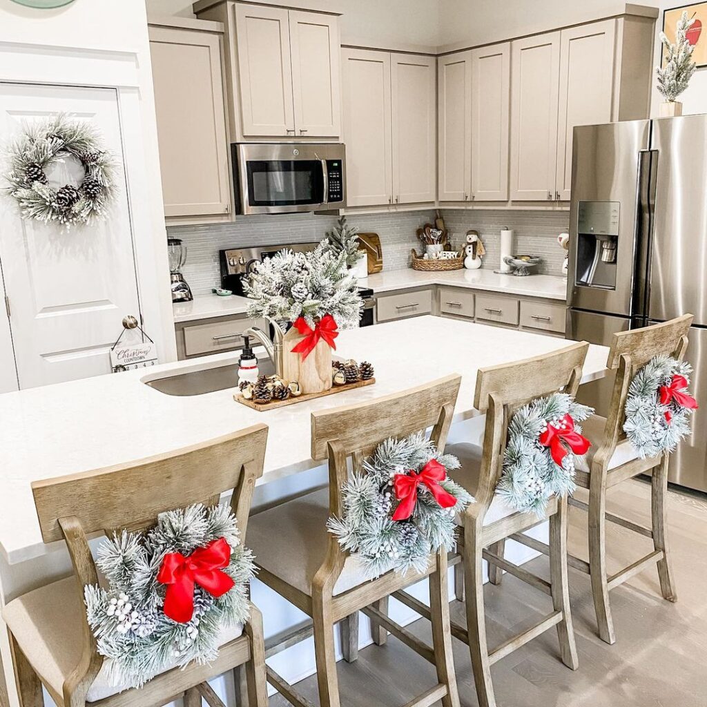 25 Vibrant Kitchen Christmas Decor Ideas You Should Try!