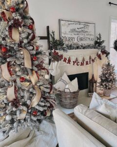 25 Super Cozy And Rustic Farmhouse Christmas Decor Ideas