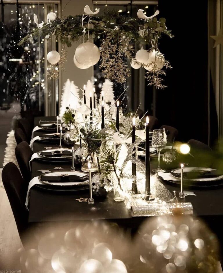 25 Super Chic New Years Table Decor Ideas You Should Try!