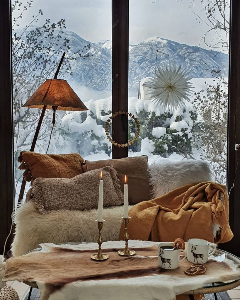 25 Modern And Charming Scandinavian Christmas Decor ideas