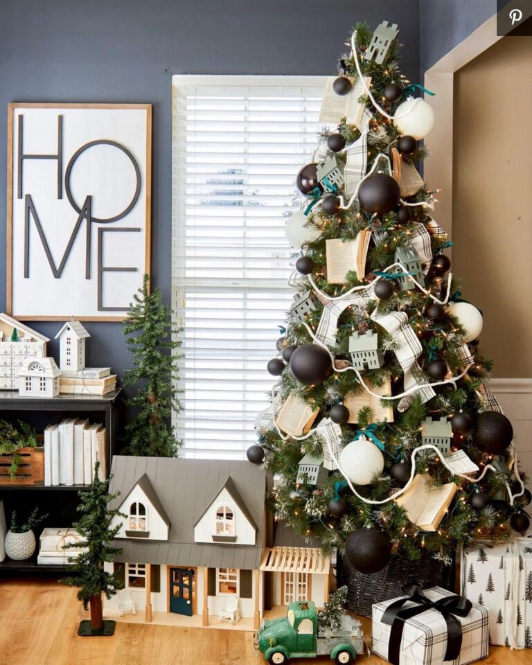 25 Rustic Farmhouse Christmas Tree Ideas You Will Love