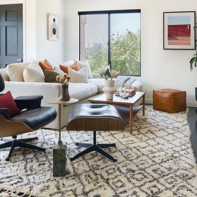 20 Minimalistic And Aesthetic Bachelor Pad Ideas For You