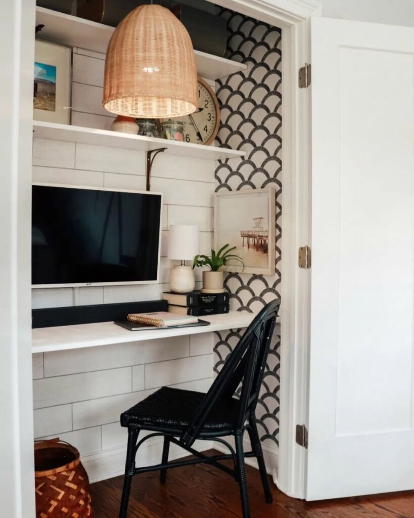 25 Playful And Functional Closet Office Ideas You Should See