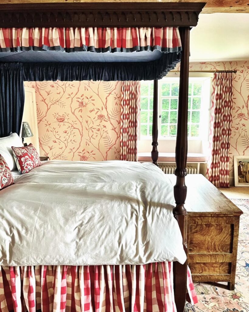 20 Rustic And Timeless Country Bedroom Ideas For You