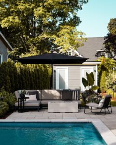 25 Chic And Coastal Poolside Decor Ideas You Need To See