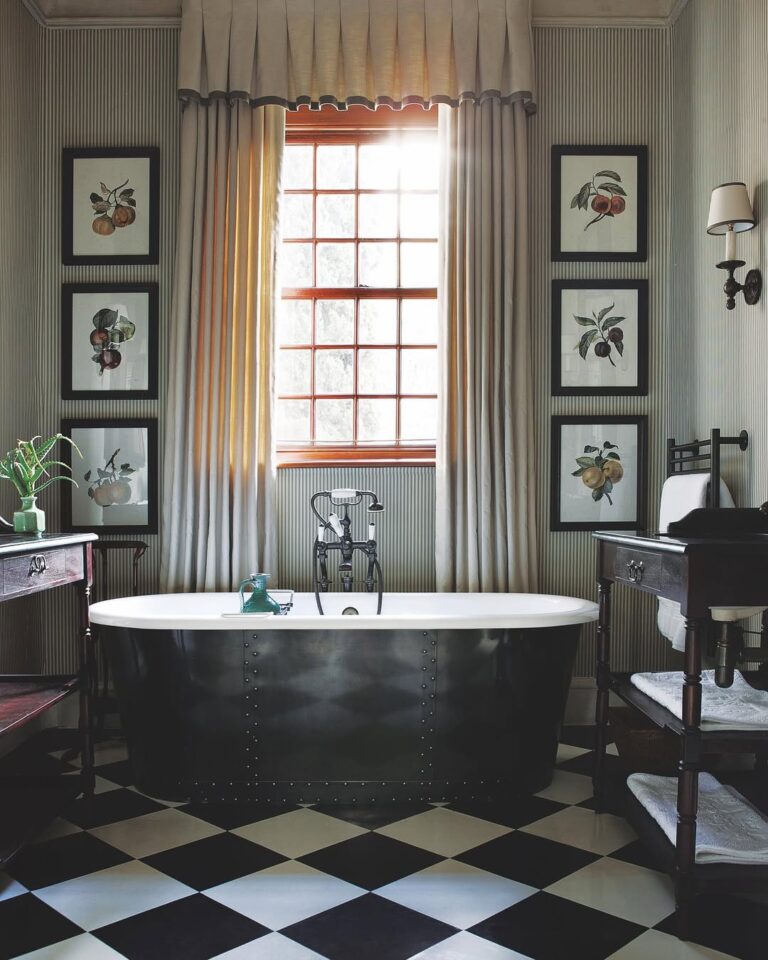 25 Timeless And Classic Victorian Bathroom Ideas You’ll Love